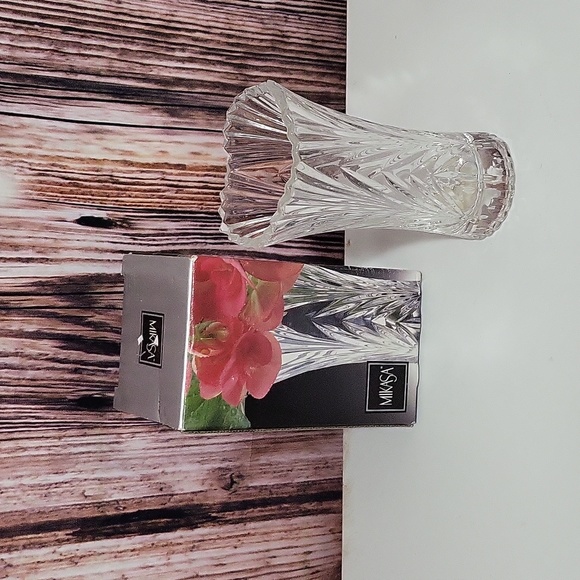 Mikasa | Accents | Mikasa Crystal Bud Vase | Poshmark
